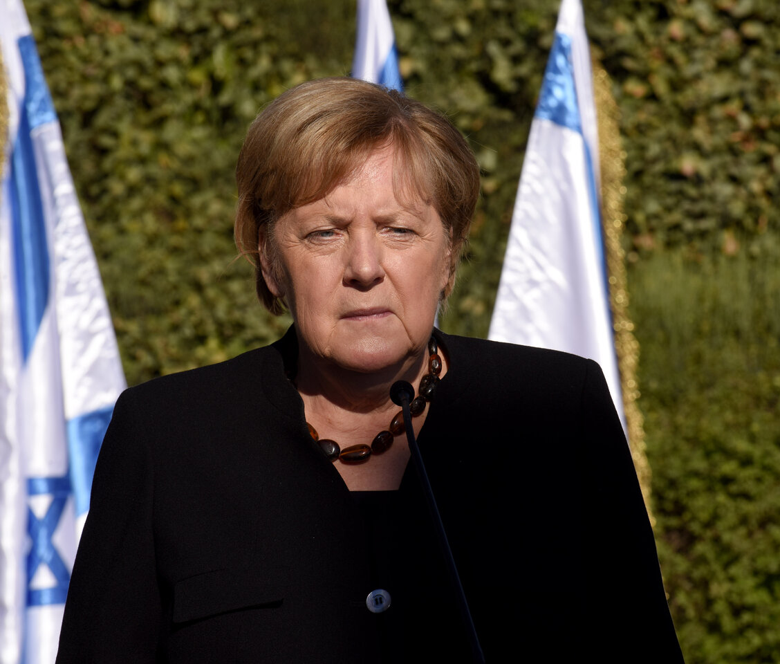 Merz feiert - Merkel ist verhindert