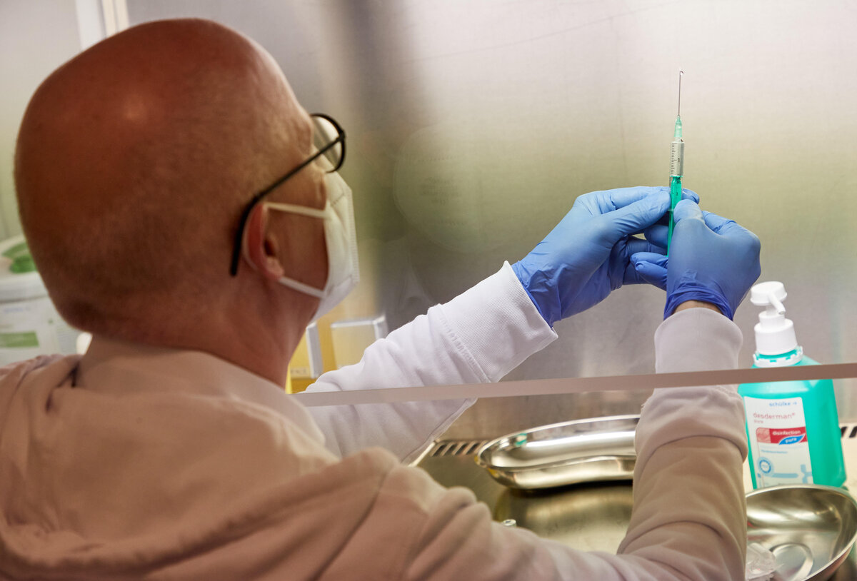 Warten auf die Spritze