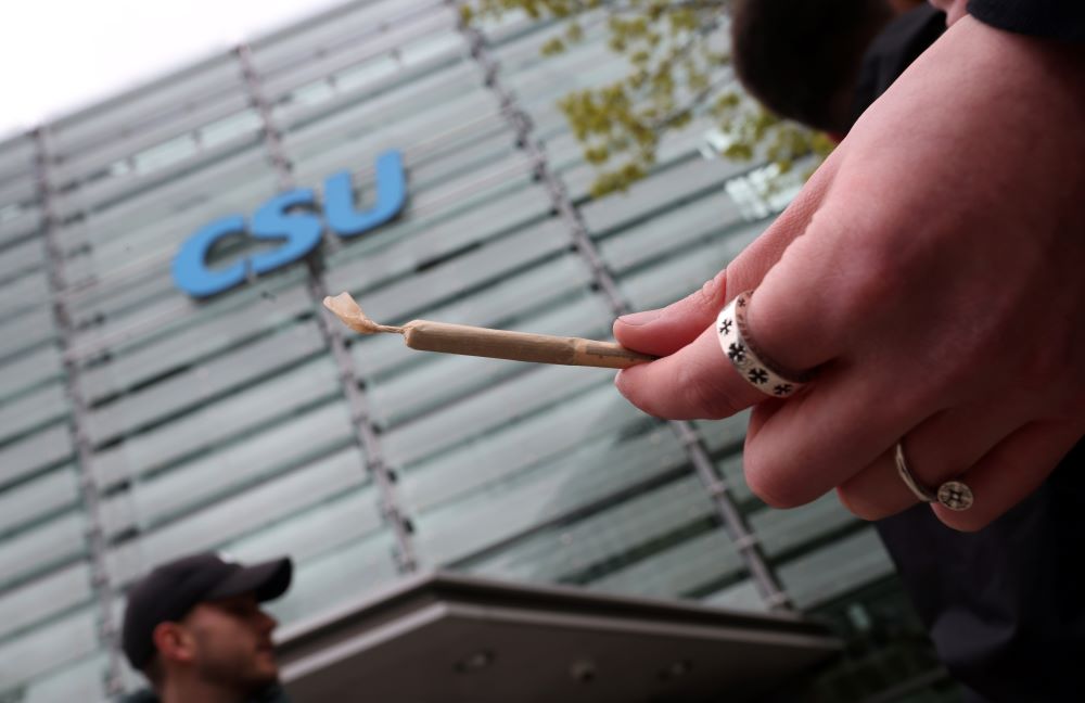 Kaum Versammlungen von Cannabis-Fans in Bayern