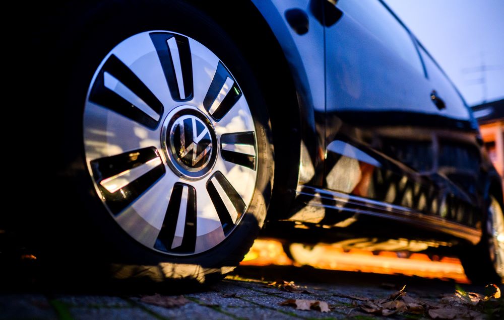 Ab April 2025 parken E-Autos in Bayern stundenlang kostenlos